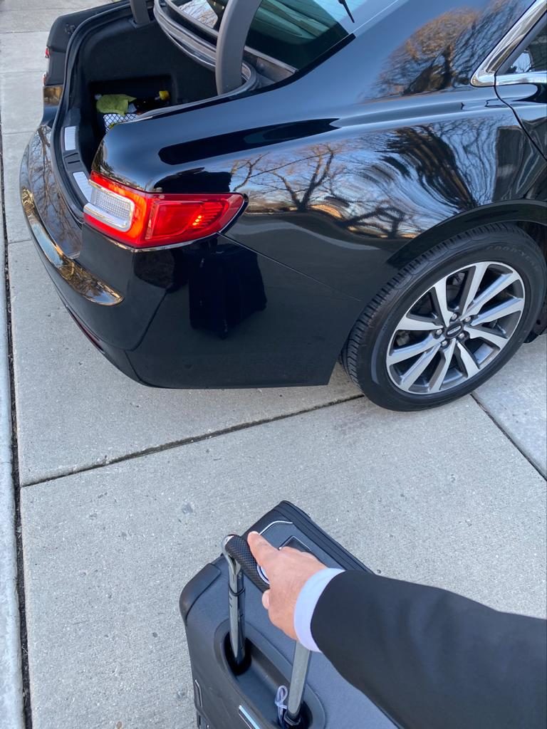 No. 1 Corporate Limo Service | Luxury Transportation Service