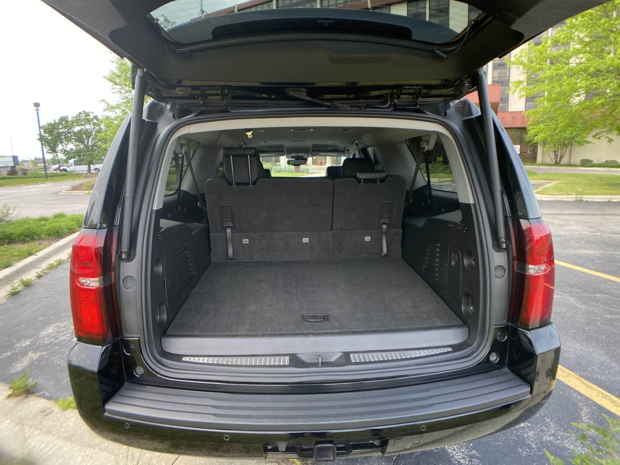 SUV Car Service Chicago Area And All Suburbs Available 24/7!