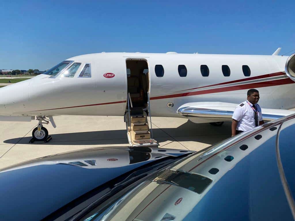 DuPage Airport Limo Service | To & From Chicago And Suburbs!