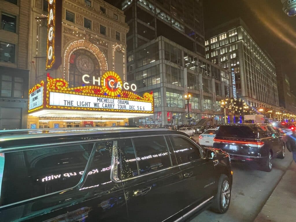 Roadshow Limo Service Chicago | Best Roadshow Limousines