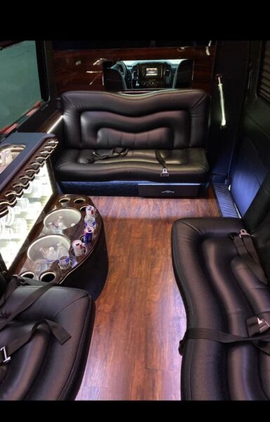 Van Transportation To Airport: Reliable & Affordable Options